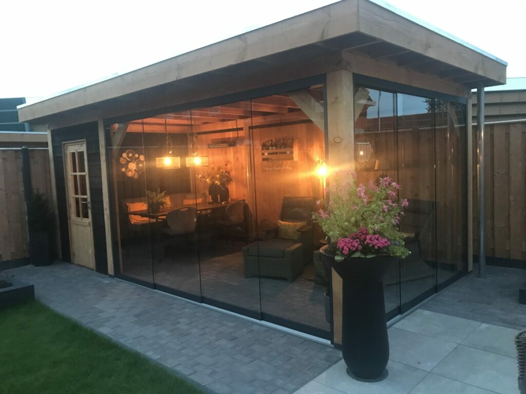 Moderne Overkapping met Glaswanden 600x300cm ’type Carolien’