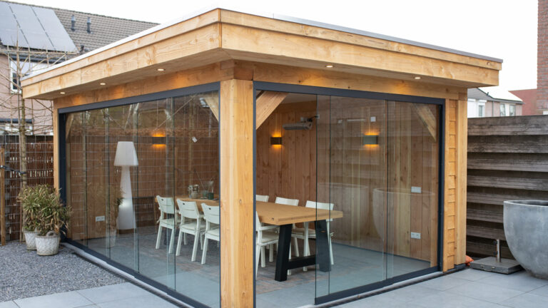 Overkapping met Steellook Glaswand 600x300cm ‘type Jim’