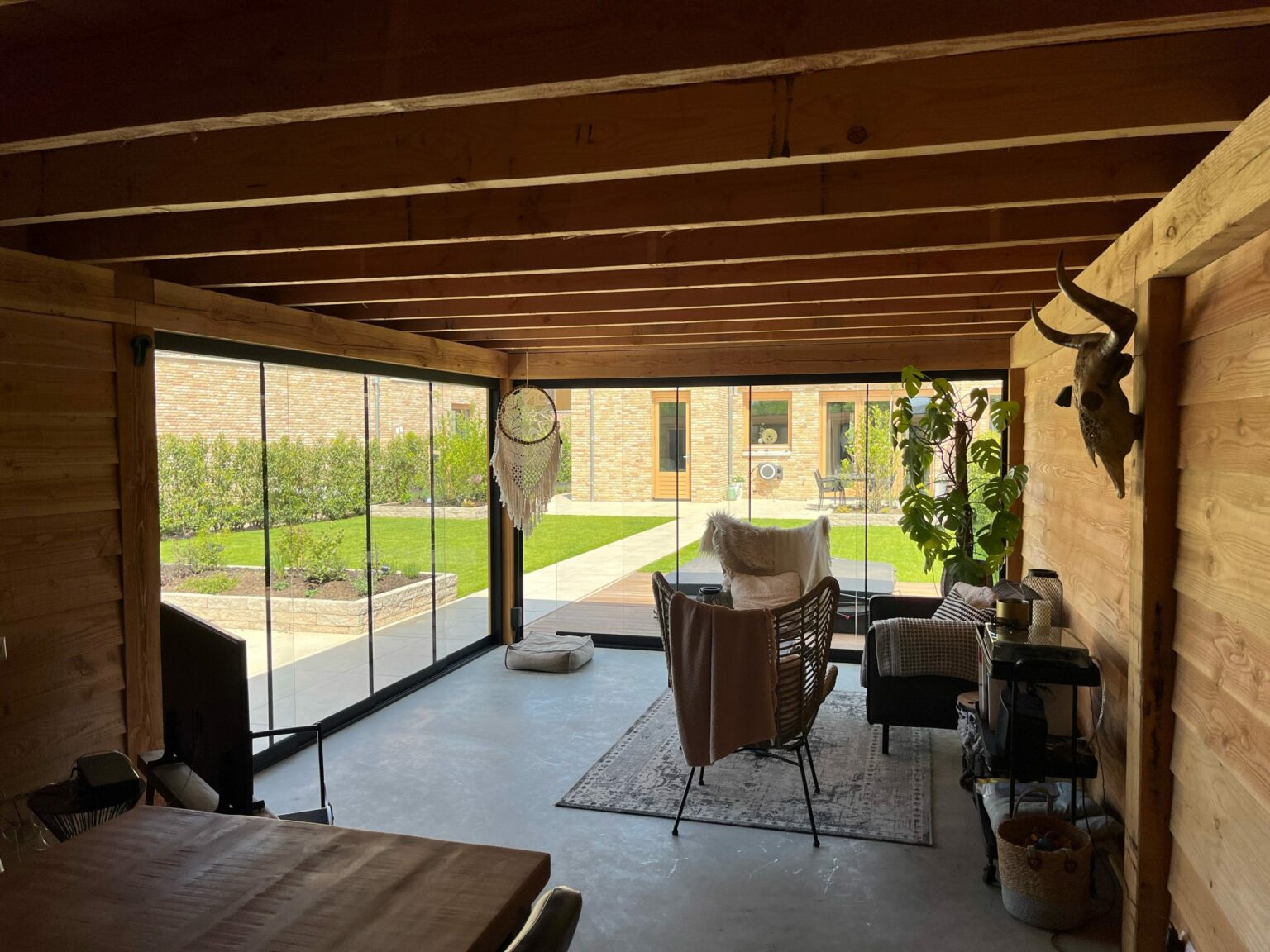 Moderne L-vorm overkapping 780x400cm + 820x400cm 'type Mart’