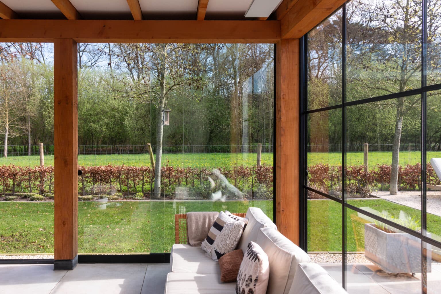 Moderne douglas overkapping 500x400 20x20 constructie